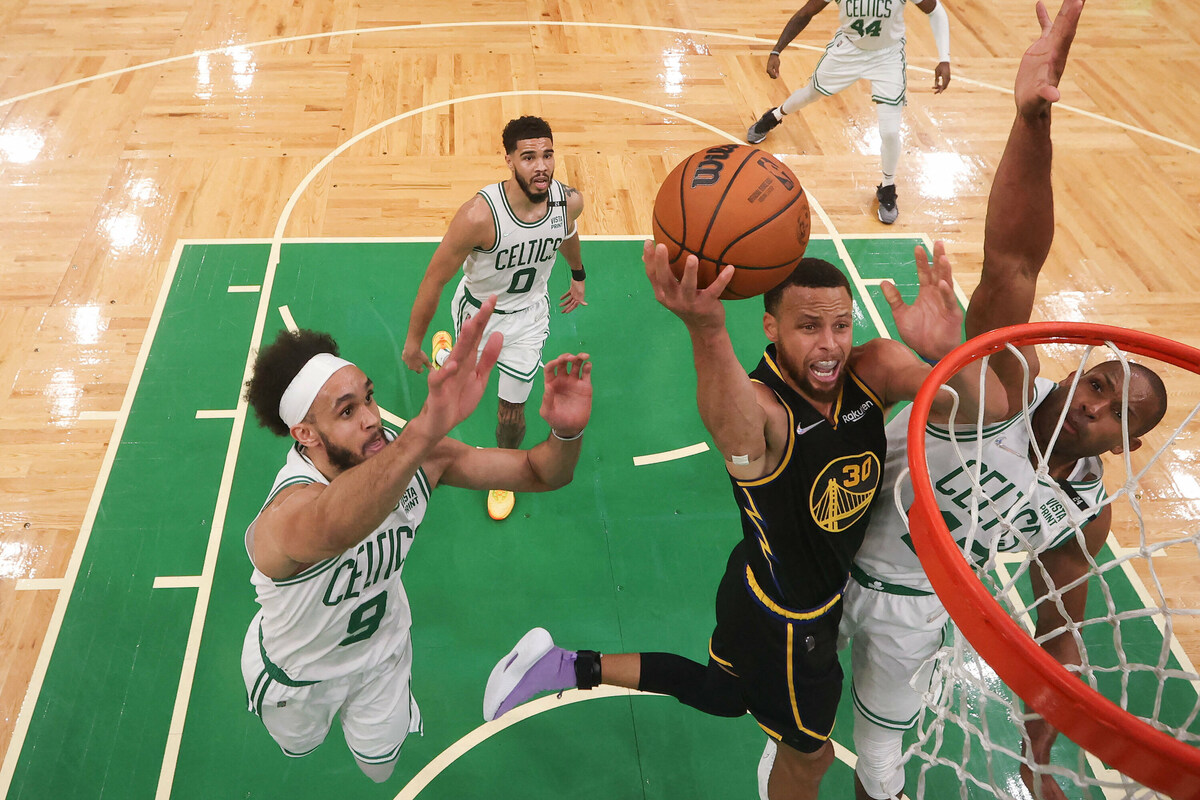 NBA Finals: Steph Curry show gives Warriors a crucial road win at Celtics