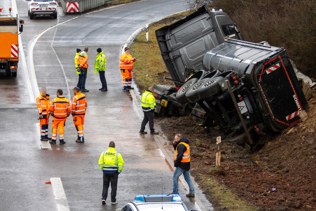 Unfall auf A66 bei Gründau-Rothenbergen: Sattelzug umgekippt ...