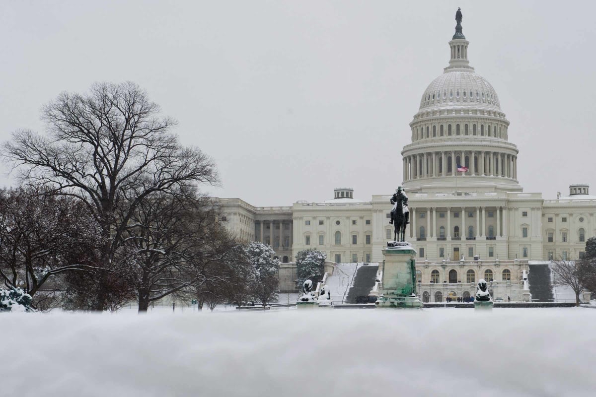 Major winter storm begins dumping snow – could it disrupt Trump's ...
