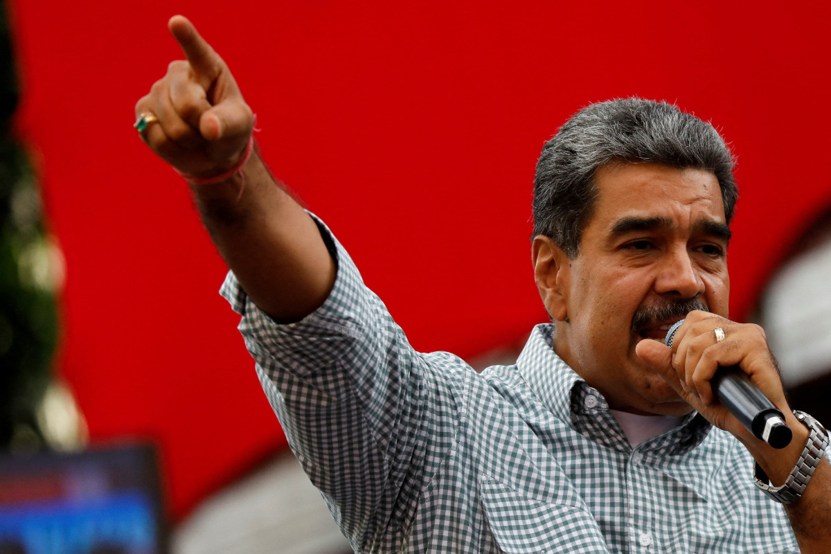 Three Americans detained as Venezuela accuses US of plotting to ...