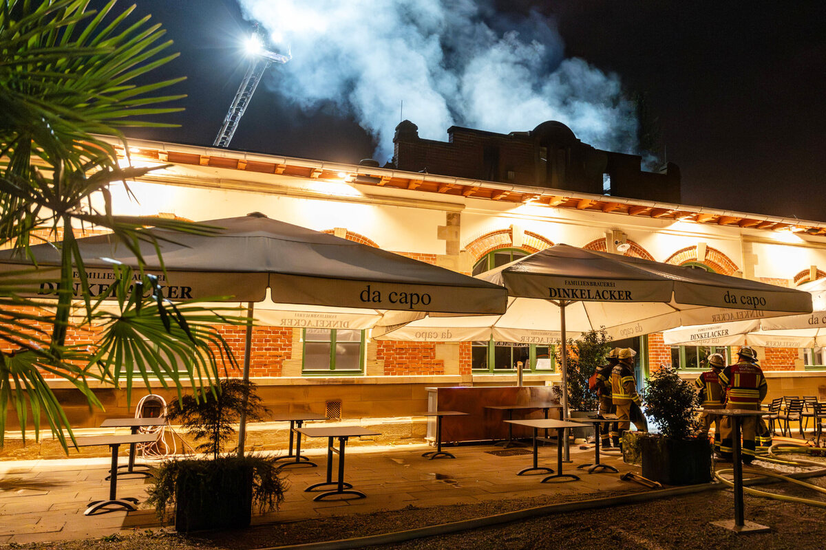Restaurant "Da Capo" in Stuttgart brennt lichterloh!