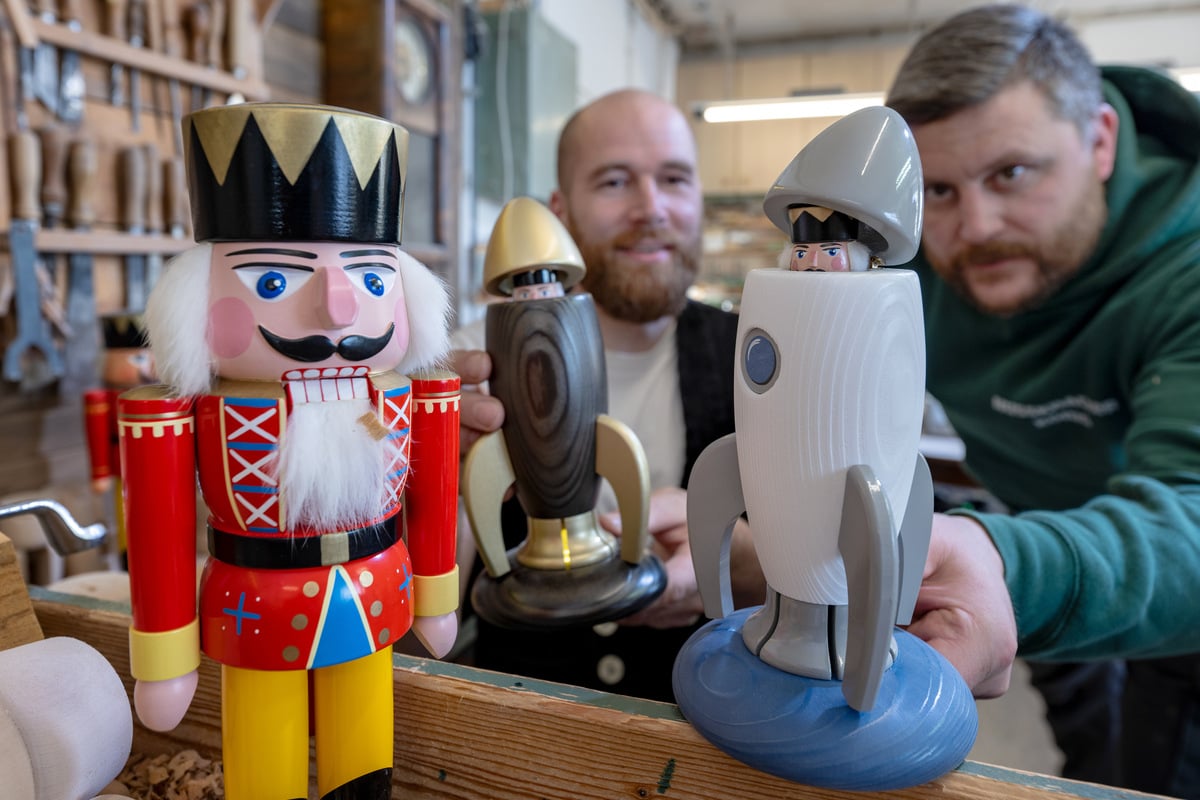 Seiffen - Neue Räucherfiguren aus dem Erzgebirge: "Raketen-Willy" ist ...