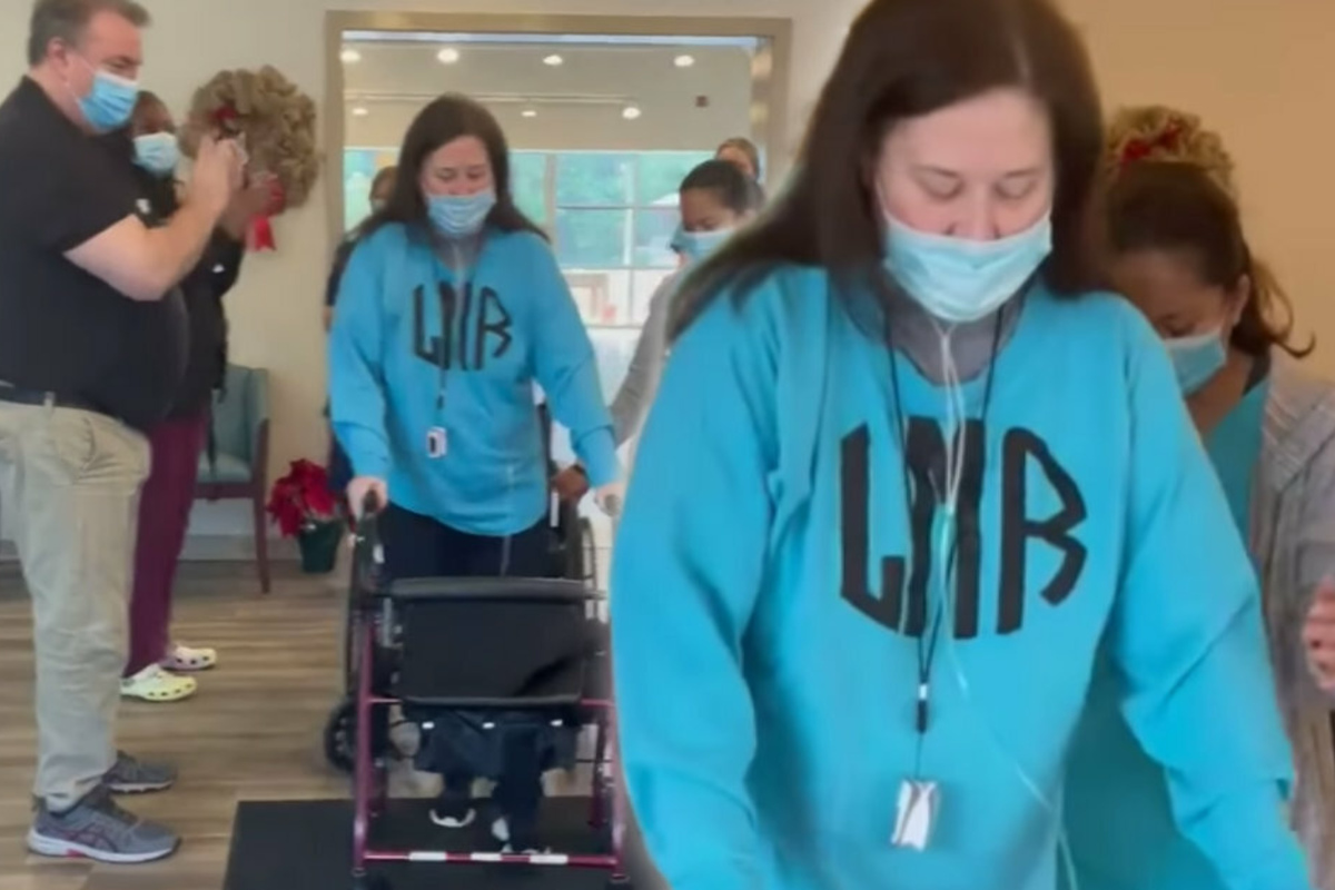 Covid-19 "miracle patient" wakes up from coma just as doctors were ...