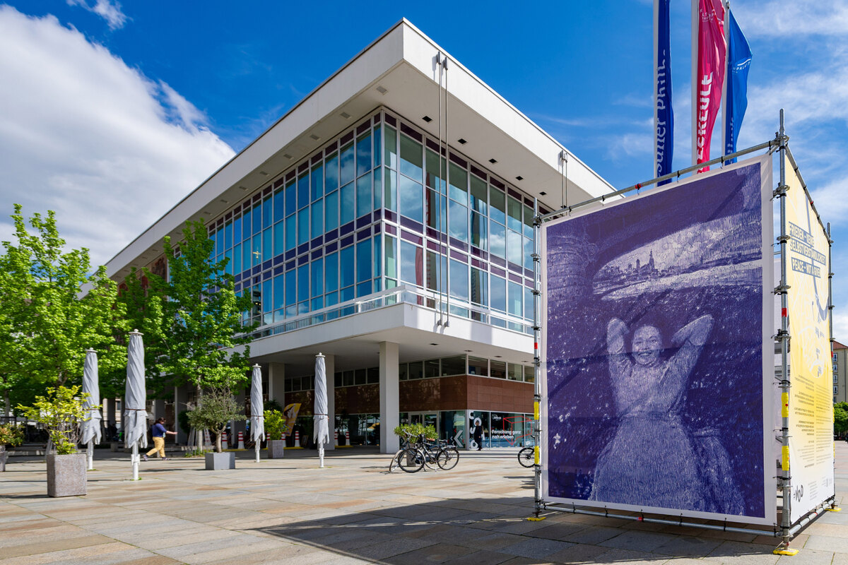 Dresden: Kultur-Bündnis #WOD präsentiert Banner-Kunst-Aktion 2025 ...