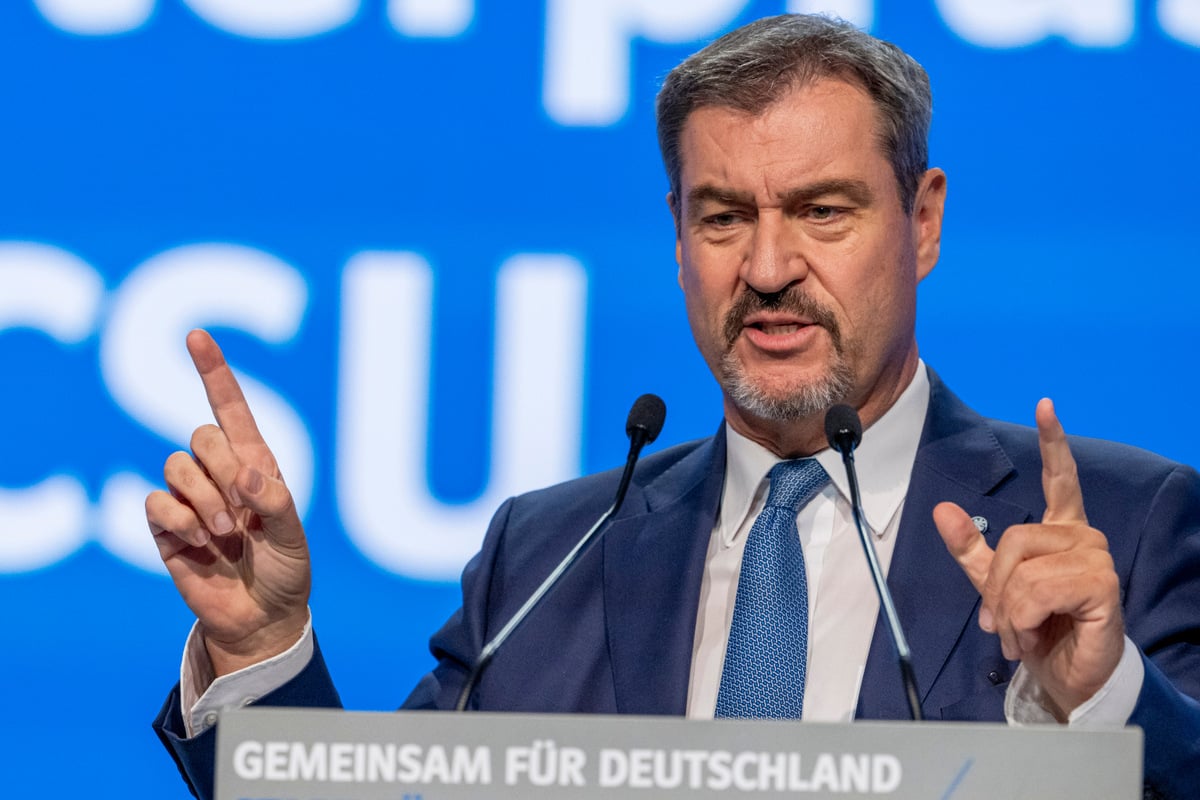 Markus Söder teilt auf Parteitag in Augsburg ordentlich aus: "Schwarz ...