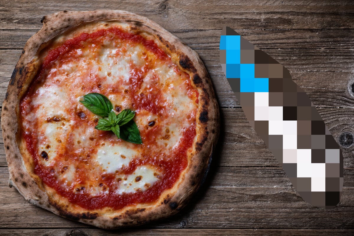 Friends make an unappetizing discovery at a pizza place