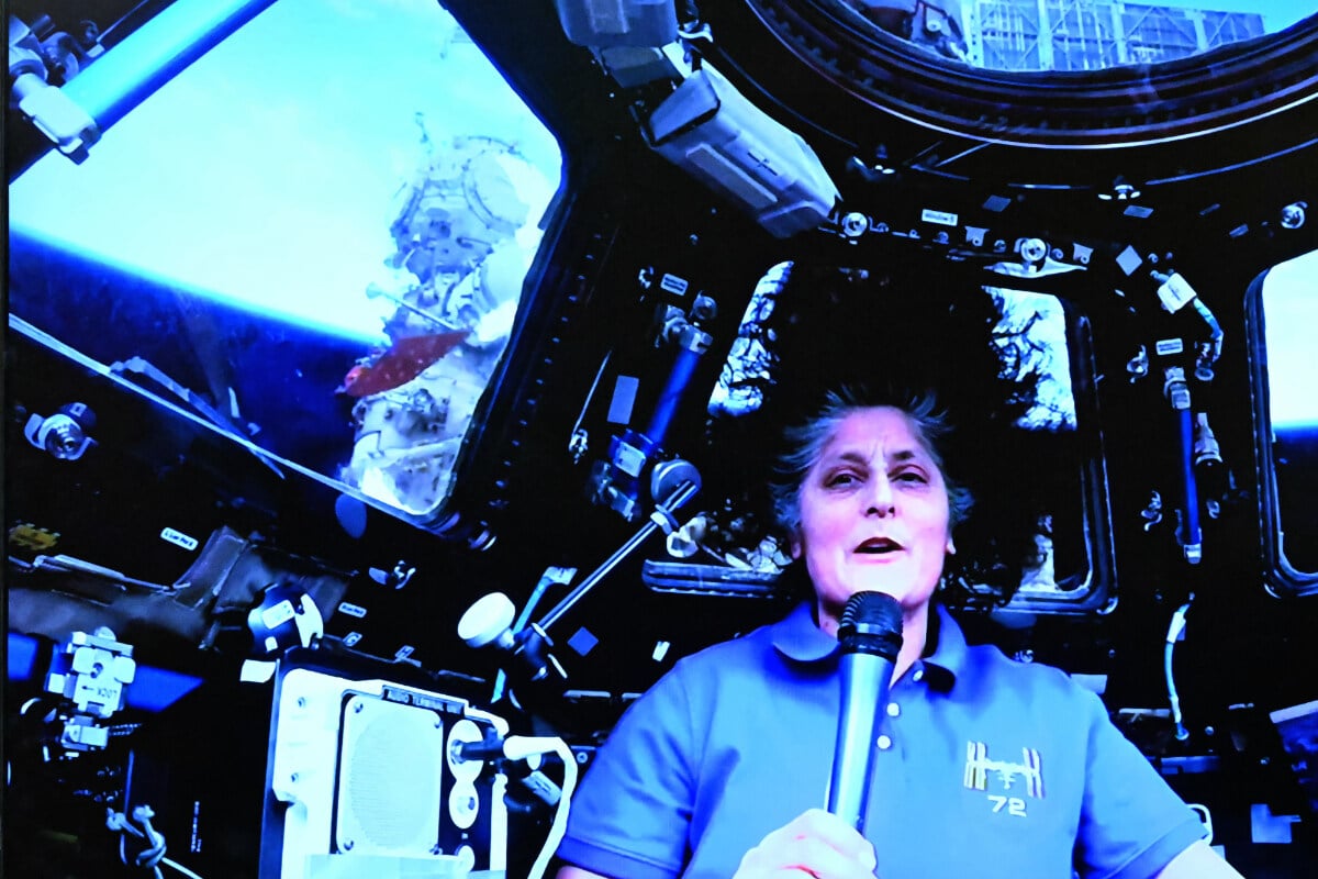 Astronauts stuck on ISS face latest delay after last-minute call-off by ...