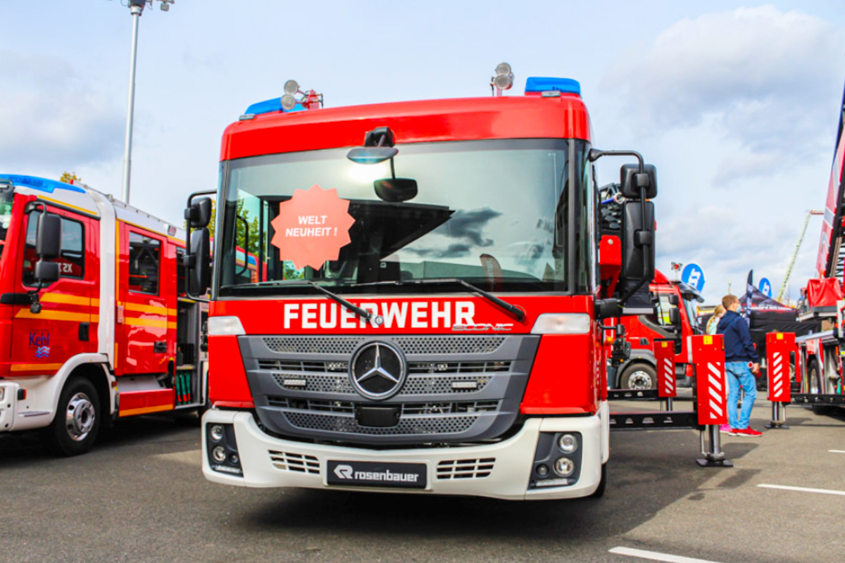 Großes Feuerwehr-Aufgebot in der MESSE DRESDEN