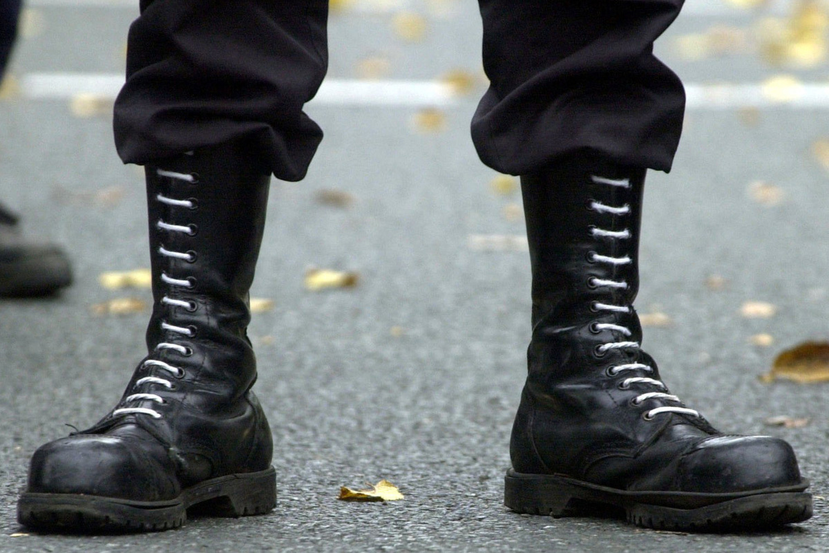 Nach AfD-Parteitag: Ausländerfeindliche Parolen in Disko - Staatsschutz ...