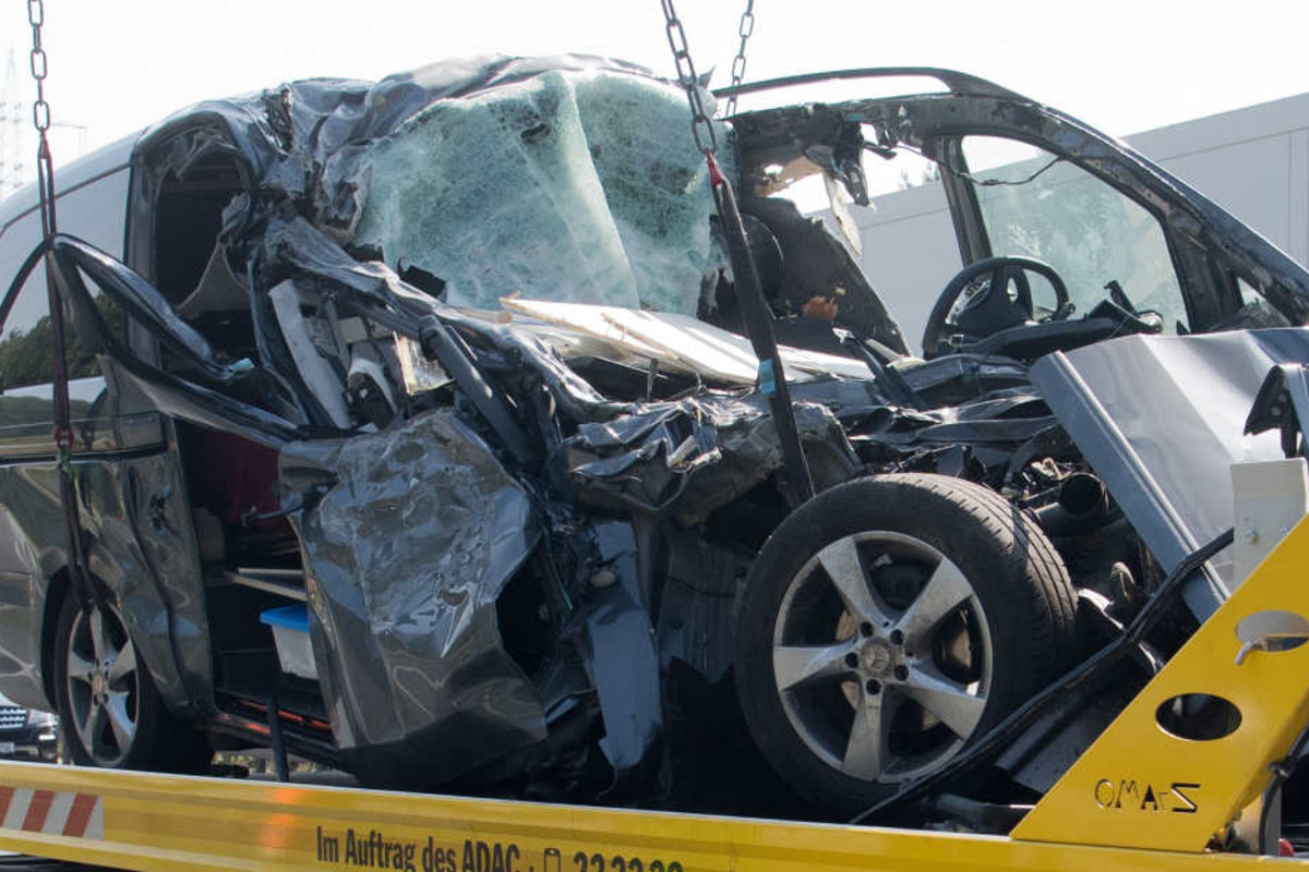 Horror-Unfall: Mann stirbt in Leichenwagen
