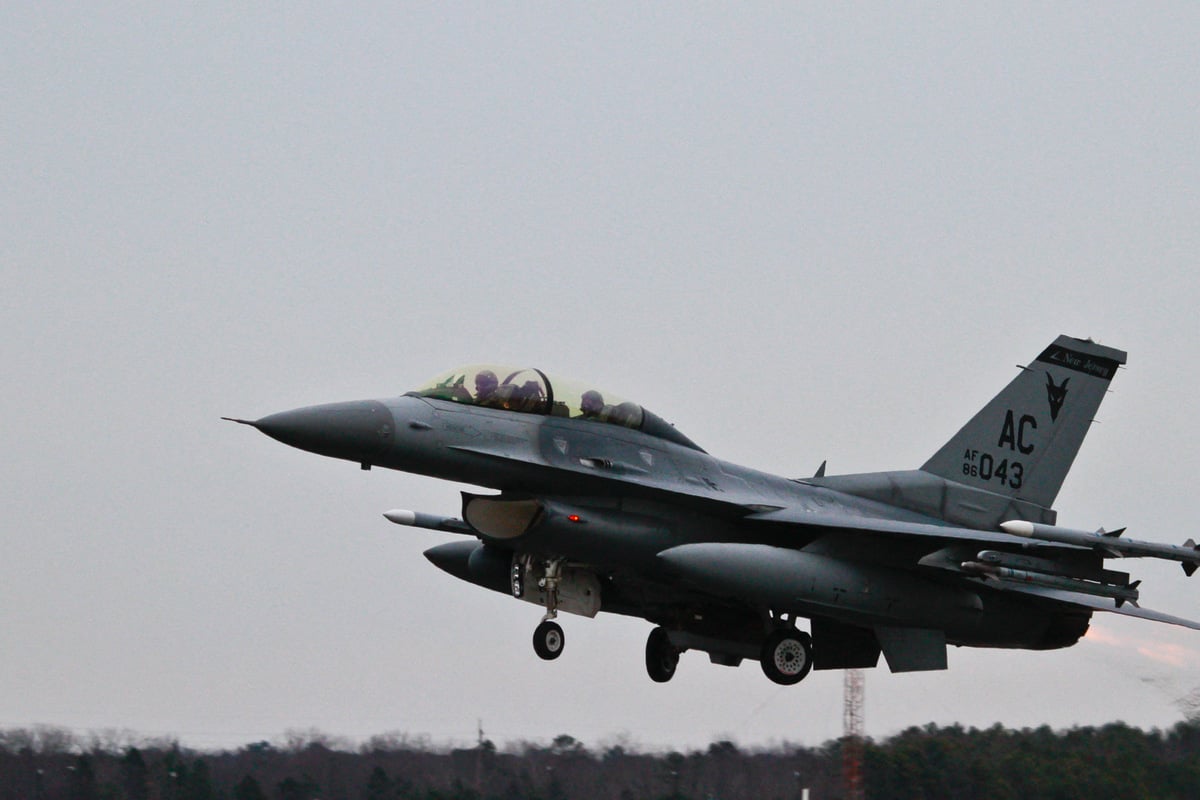 Trump administration backs Philippines amid China tensions with fighter ...