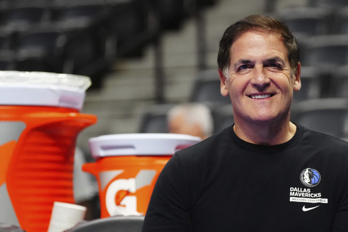 Mark Cuban makes moves to sell majority stake in NBA Mavericks in ...
