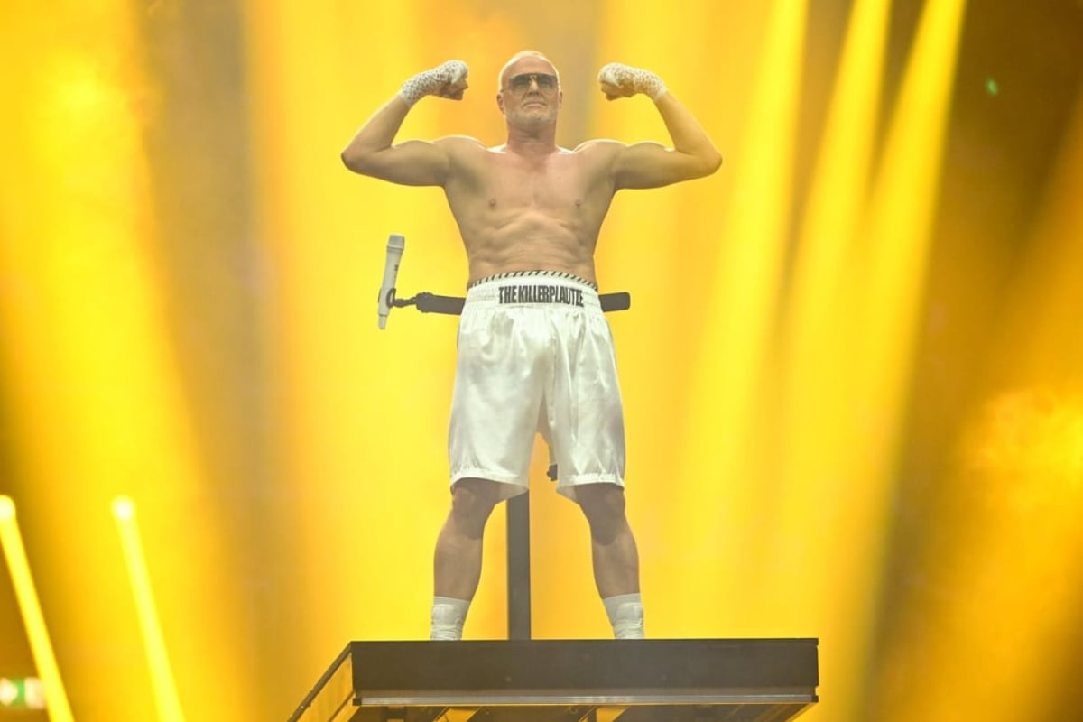 Stefan Raab betritt nach zehn Jahren wieder die TV-Bühne mit Boxkampf ...