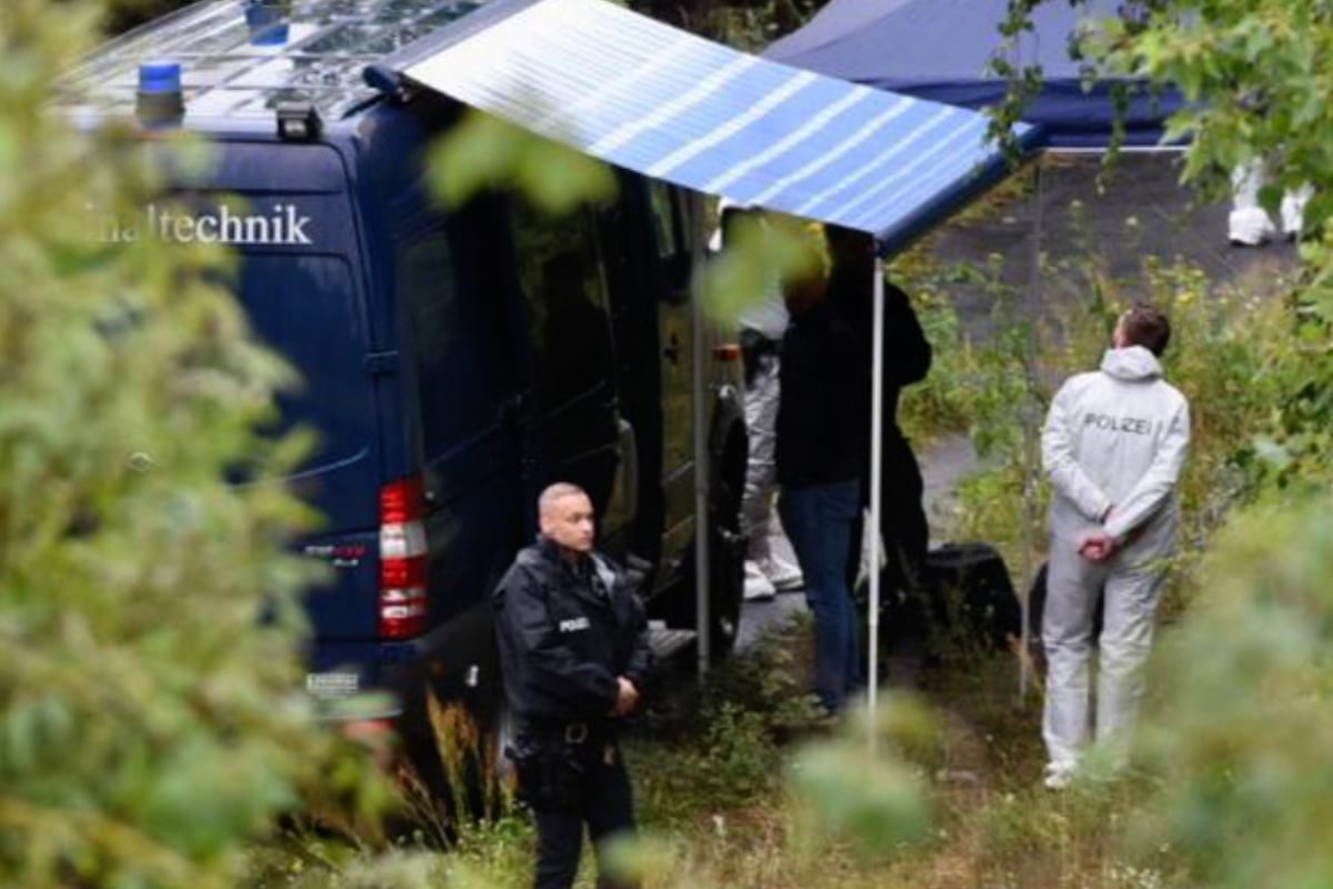 Schockfund im Leipziger Westen: Leiche entdeckt, Kripo vor Ort