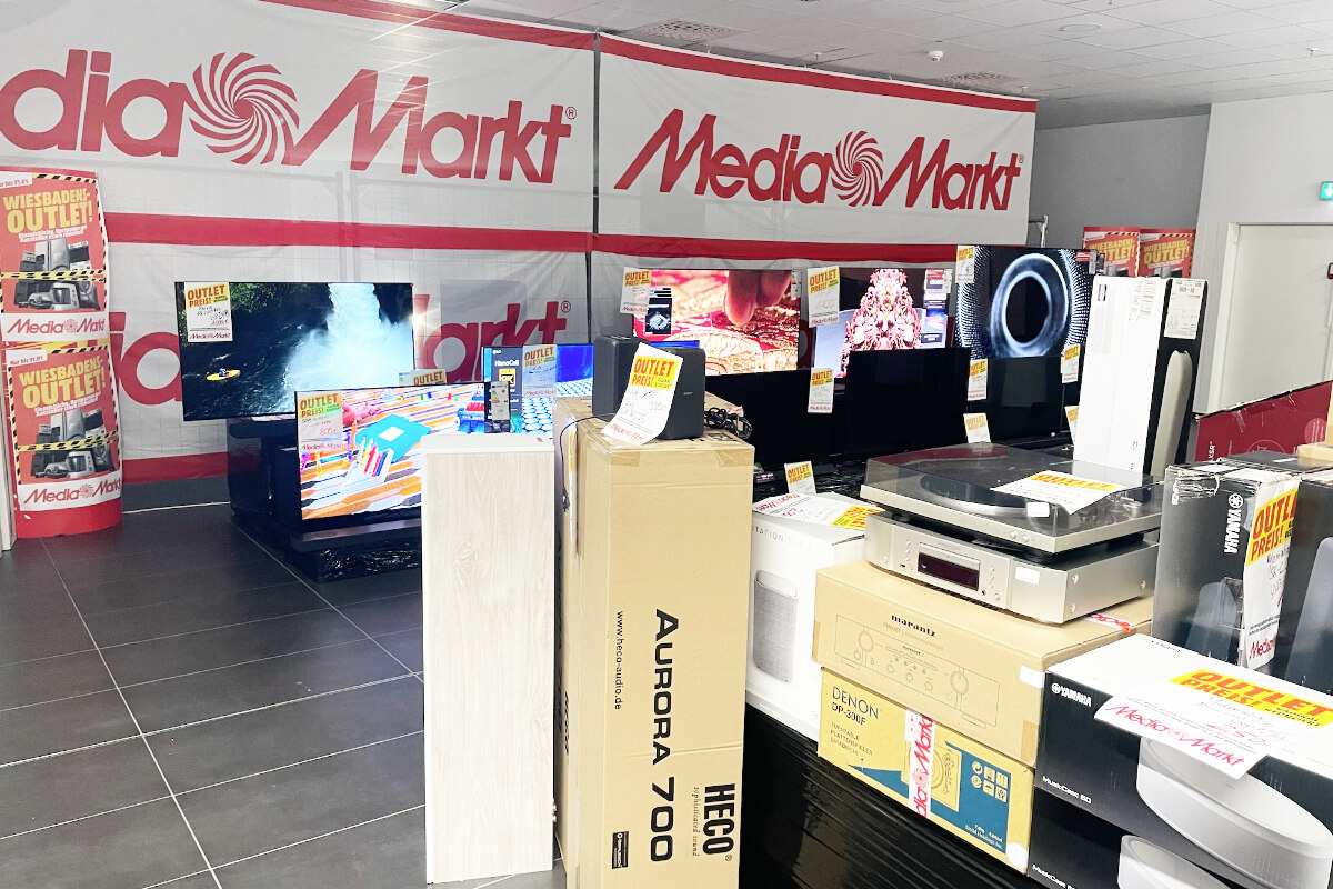 MediaMarkt Wiesbaden räumt das Lager und haut diese Produkte stark ...