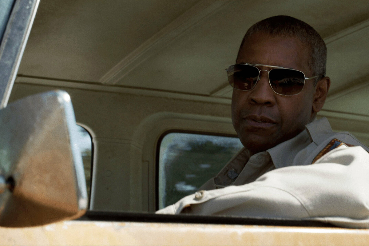 Denzel Washington stuns as the doomed Scottish king in The Tragedy of ...