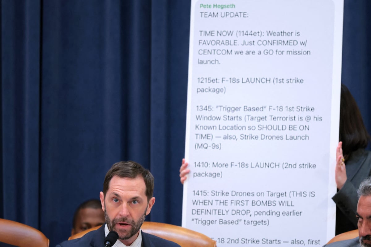 Signal chat scandal gets even worse for Trump administration as judge ...