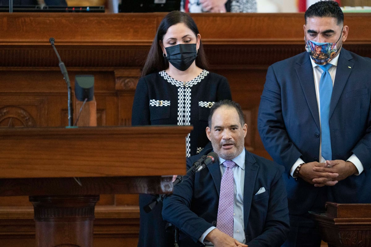 Three Texas Democrats return to Austin, effectively ending walkout over ...