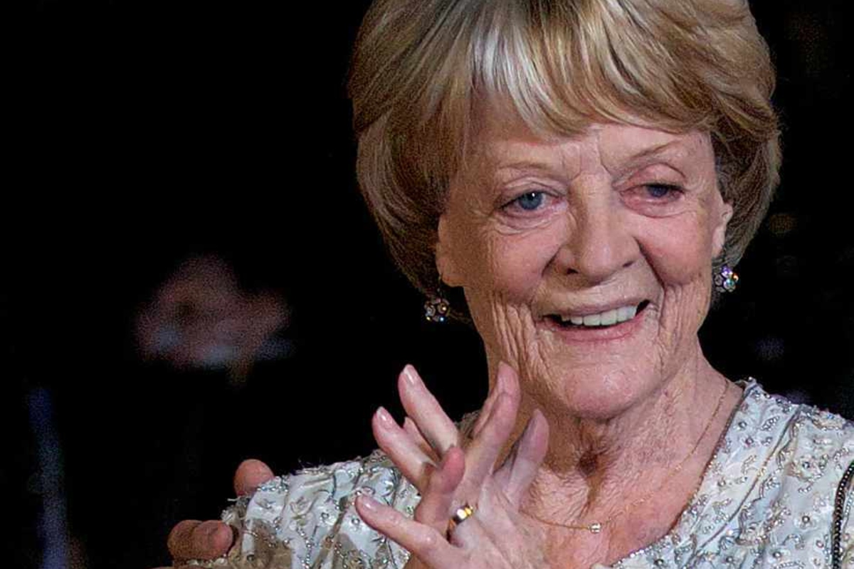 Oscar-winning British actor Maggie Smith has died | TAG24