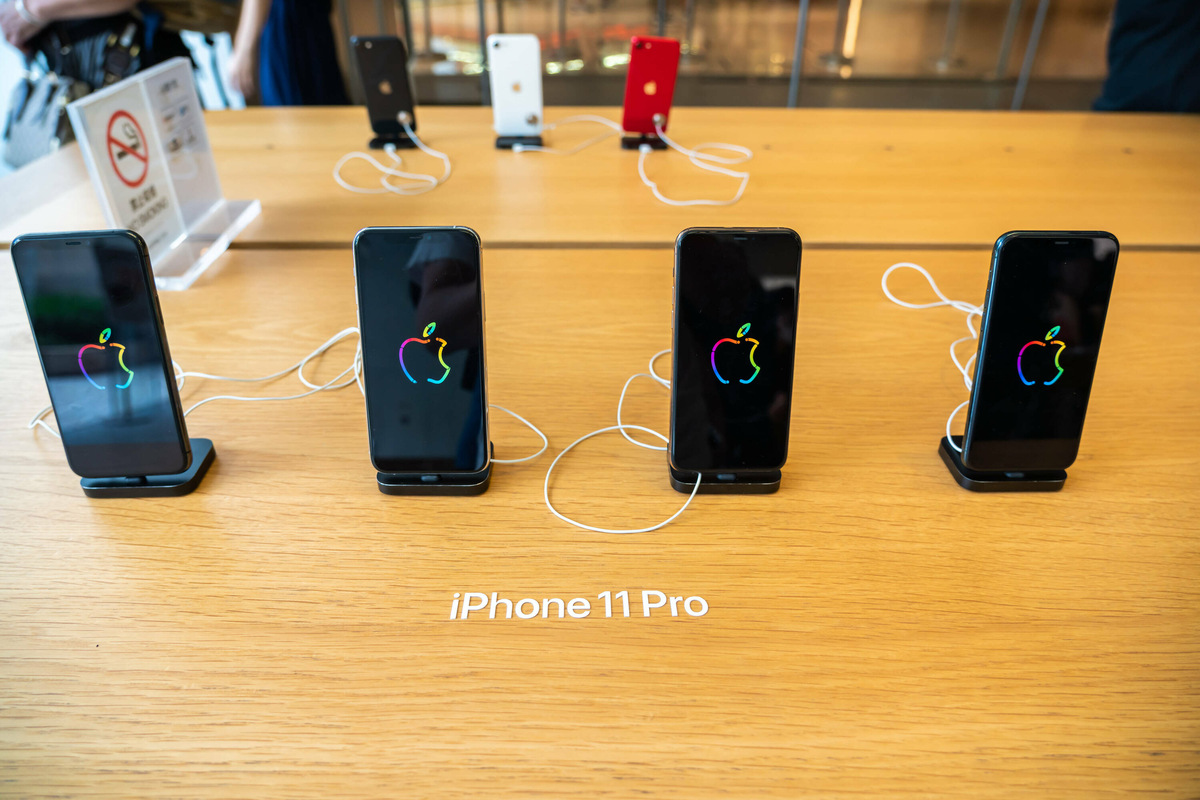 Apple announces recall for defective iPhone model