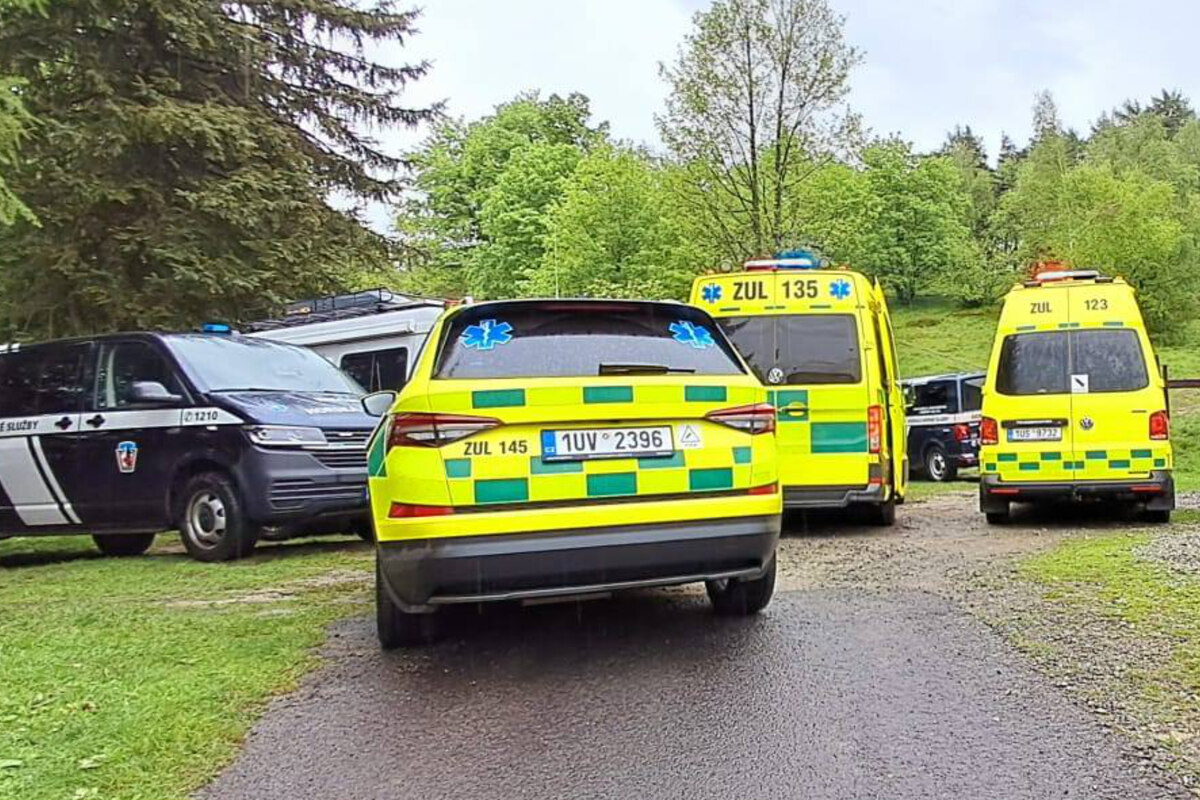 Wanderer in Tschechien: Blitz schlägt während Gewitter ein