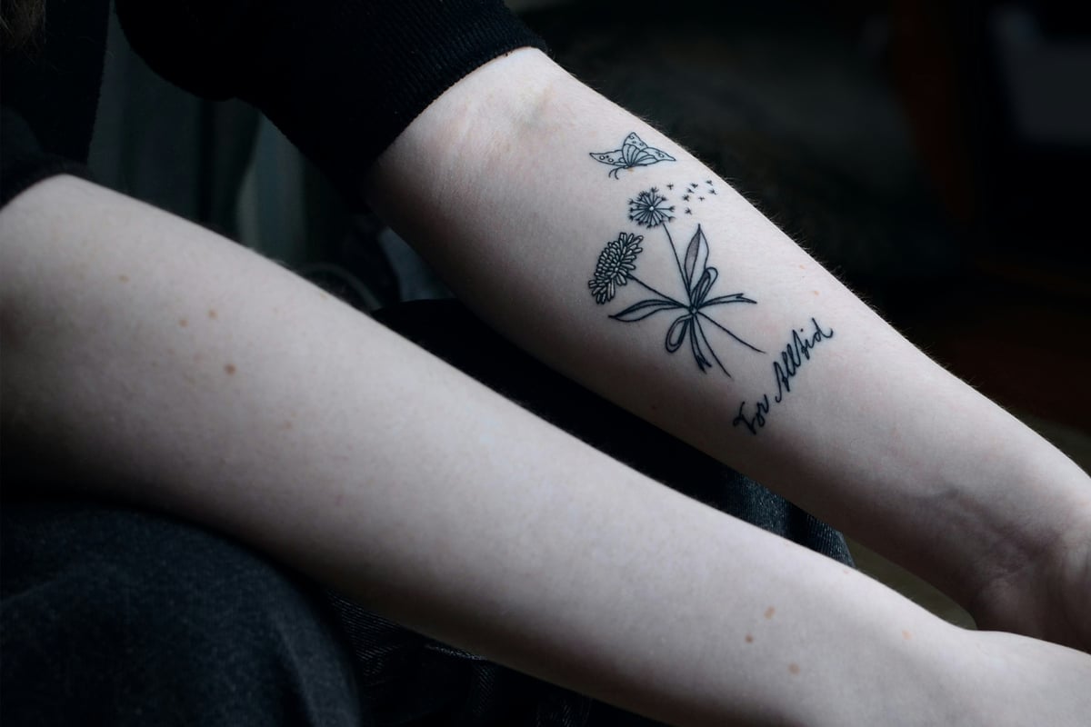 Man abandoned as a baby breaks down over birth mother's touching tattoo ...