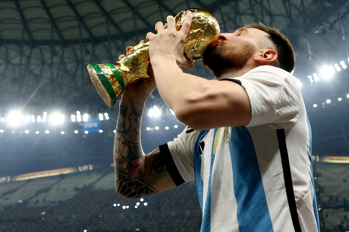 Lionel Messi makes more history with record-breaking Instagram post