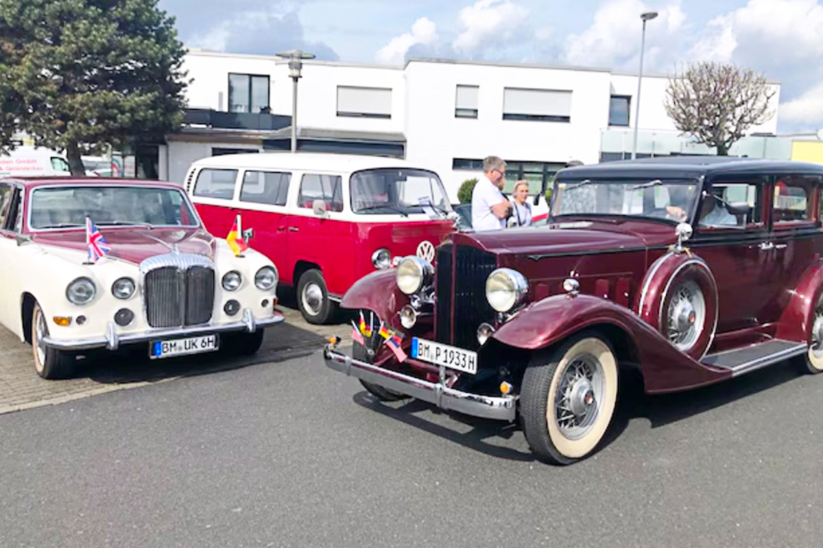 Darum parken dutzende Oldtimer am Sonntag (28.4.) vor diesem Möbelhaus in Bergheim