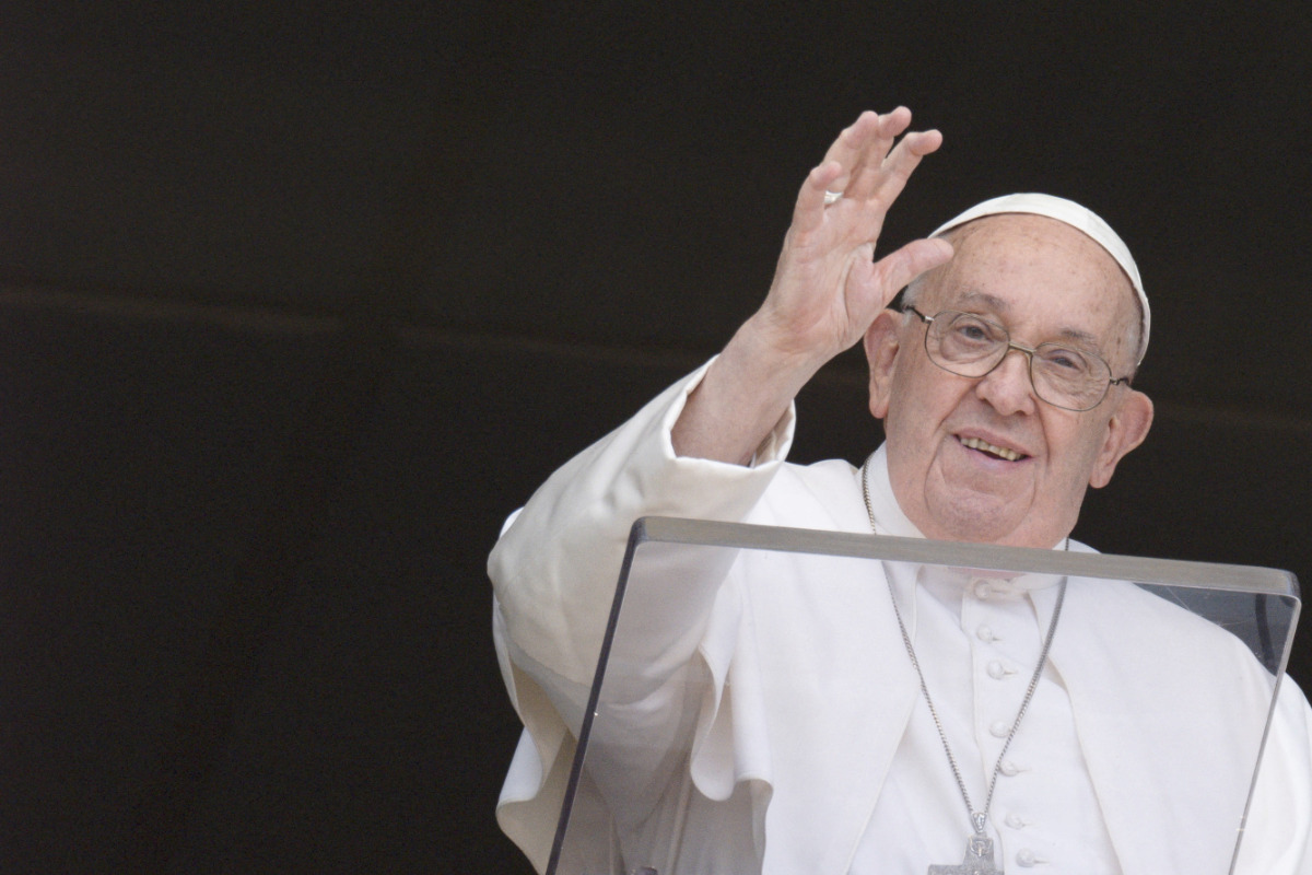 Pope Francis reveals his favorite book genre in appeal for reading | TAG24
