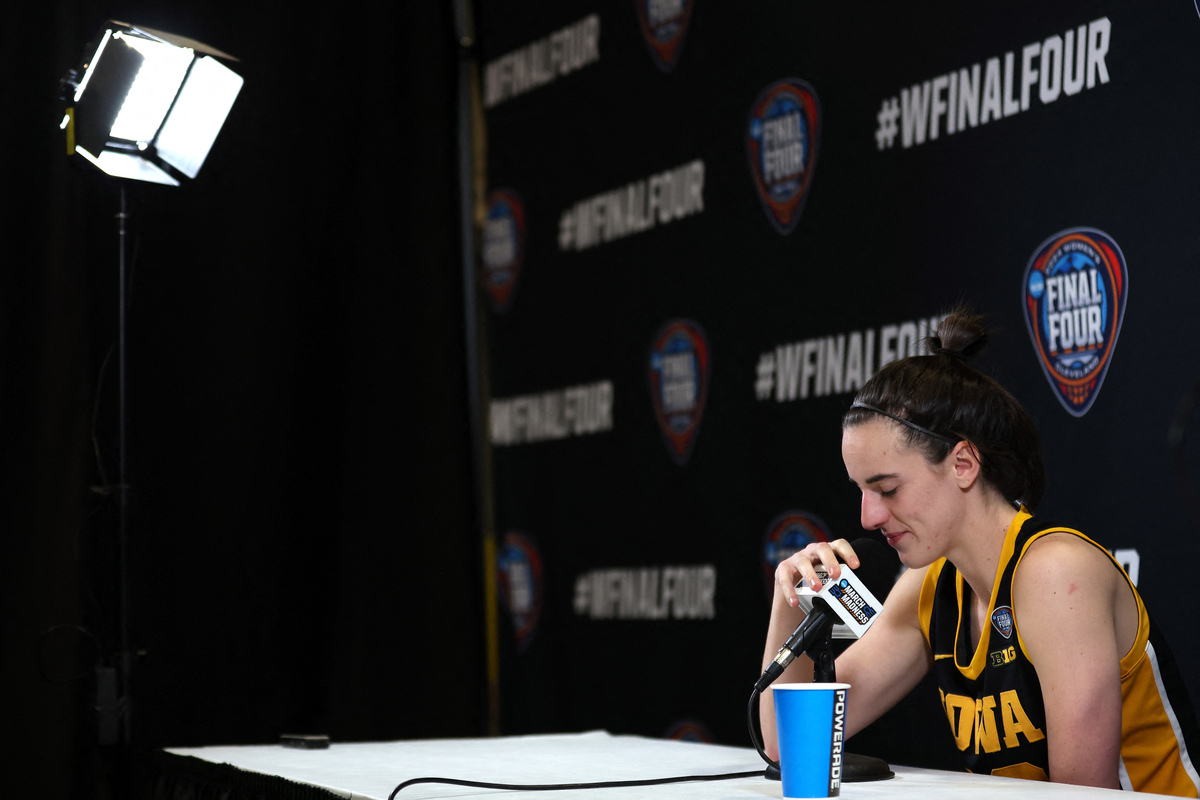 Caitlin Clark signs off from college basketball with inspirational ...