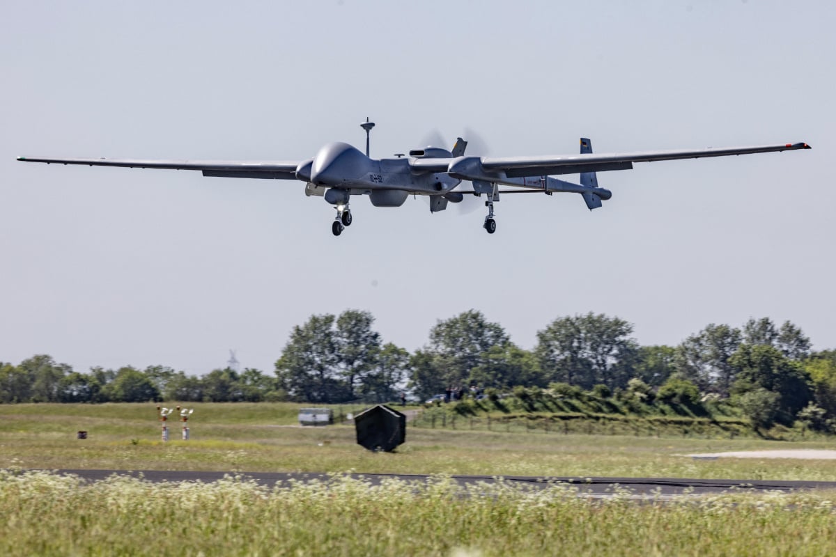 Heron TP: Bundeswehr nimmt erstmals bewaffnete Drohne in Betrieb