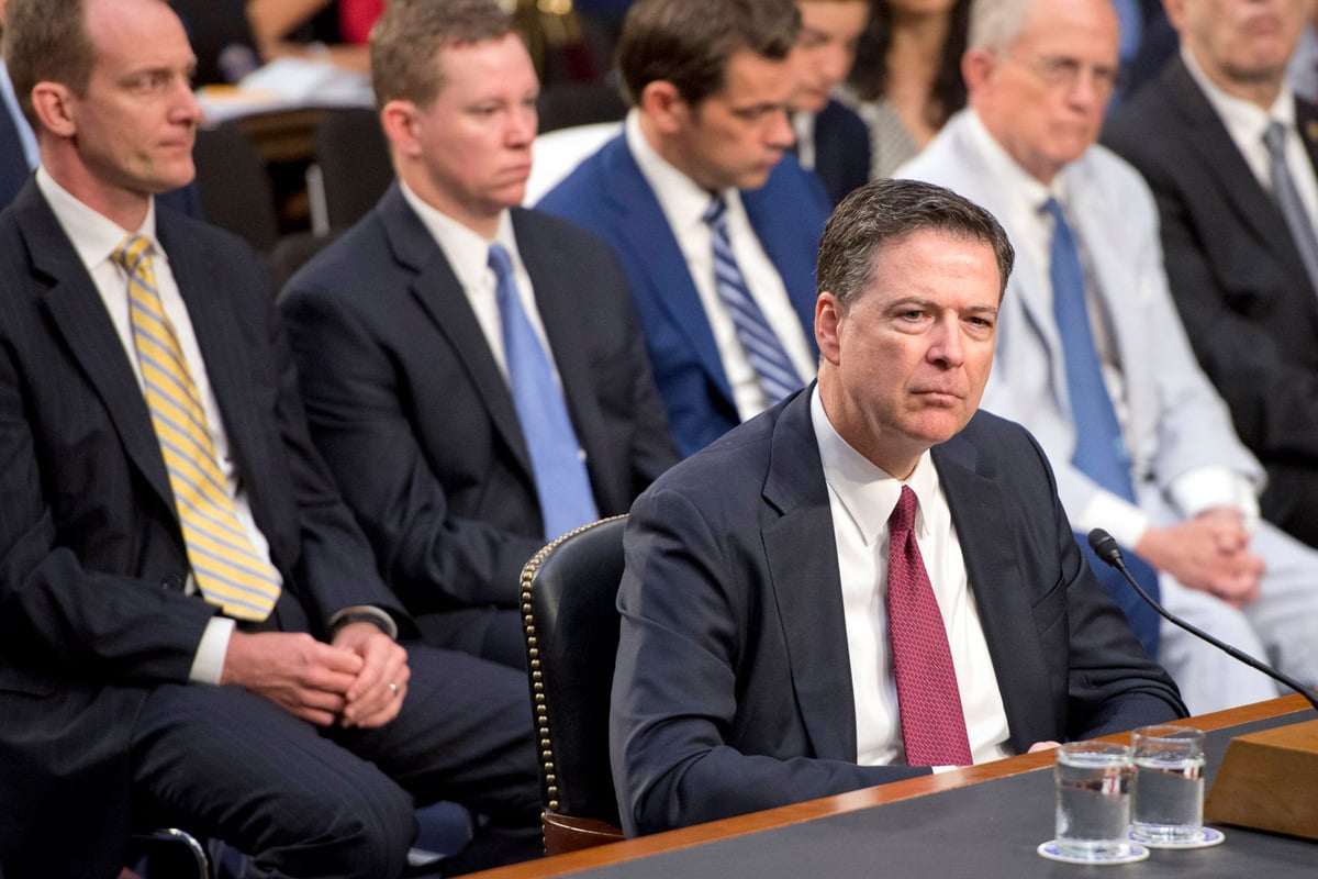 FBI agent fired after refusing to organize James Comey "perp walk"