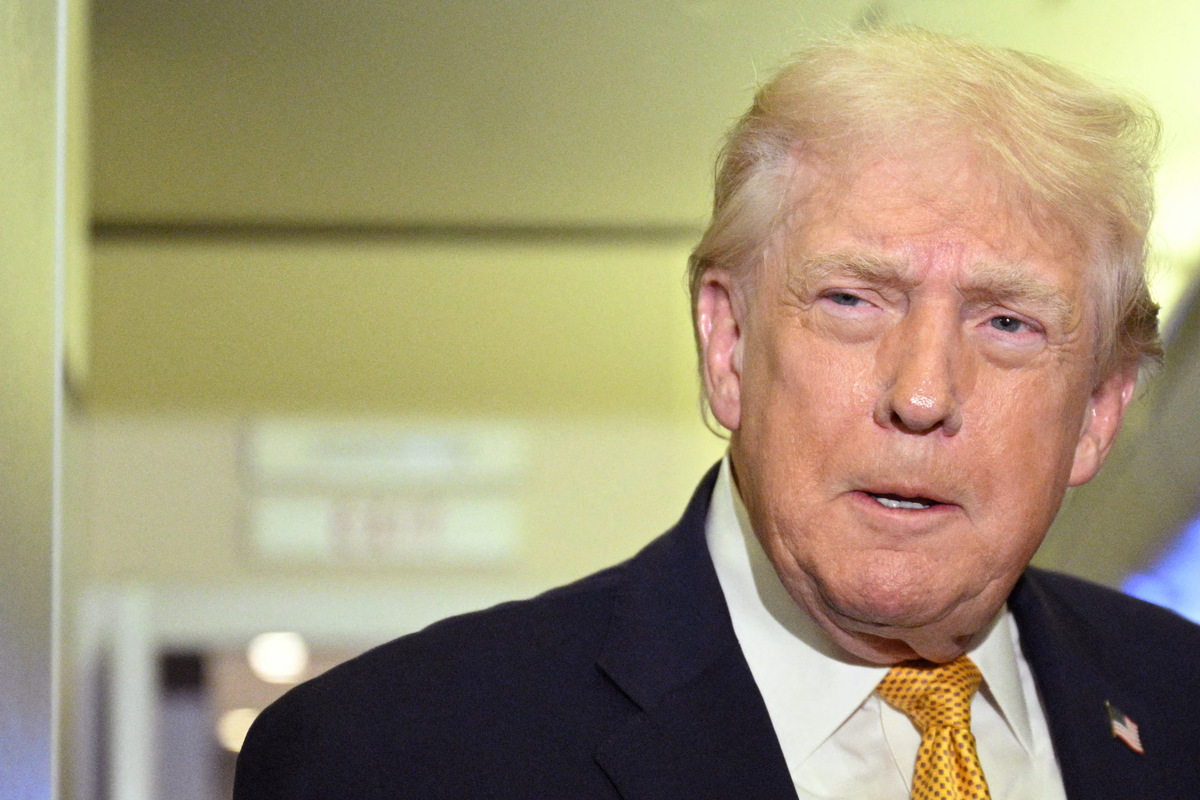 Trump levels threats as he accuses defense contractors of prioritizing ...