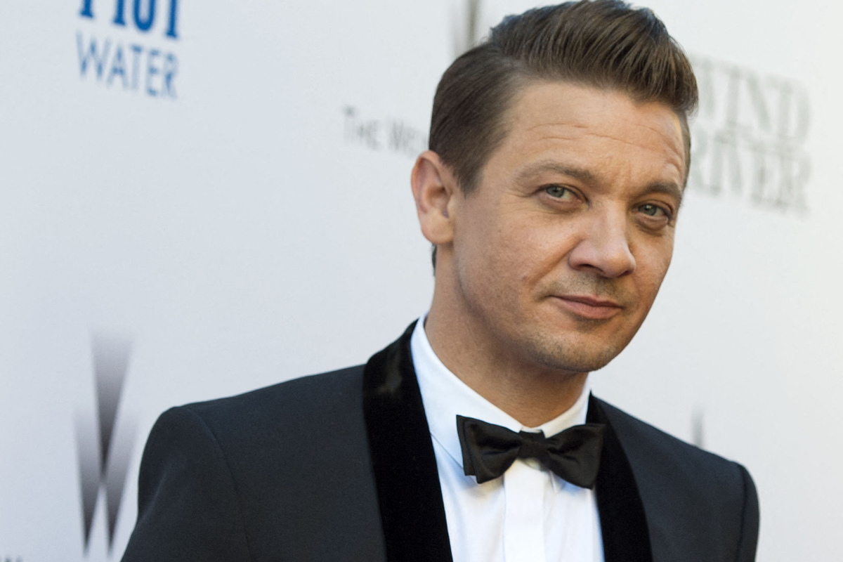 Jeremy Renner's family issues update on his condition after snow plow ...