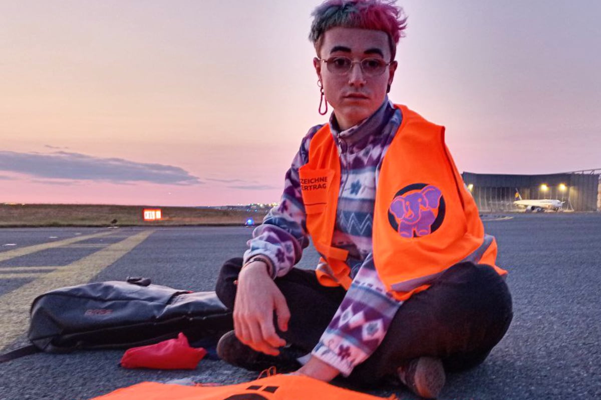 Flughafen Frankfurt stellt Betrieb ein: "Letzte Generation" blockiert Airport