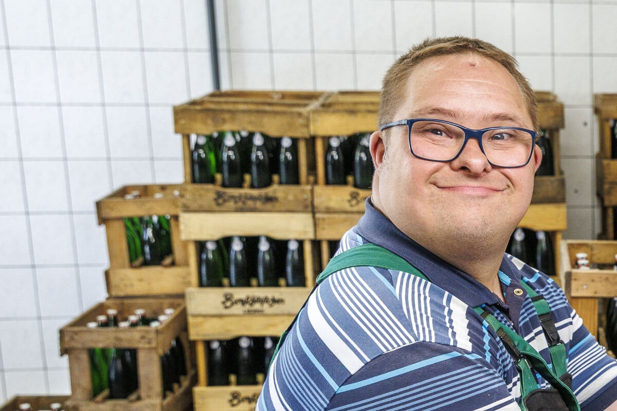 Kamenz: Lecker brauen trotz Handicap? Aber klar! Steve ist der Beweis