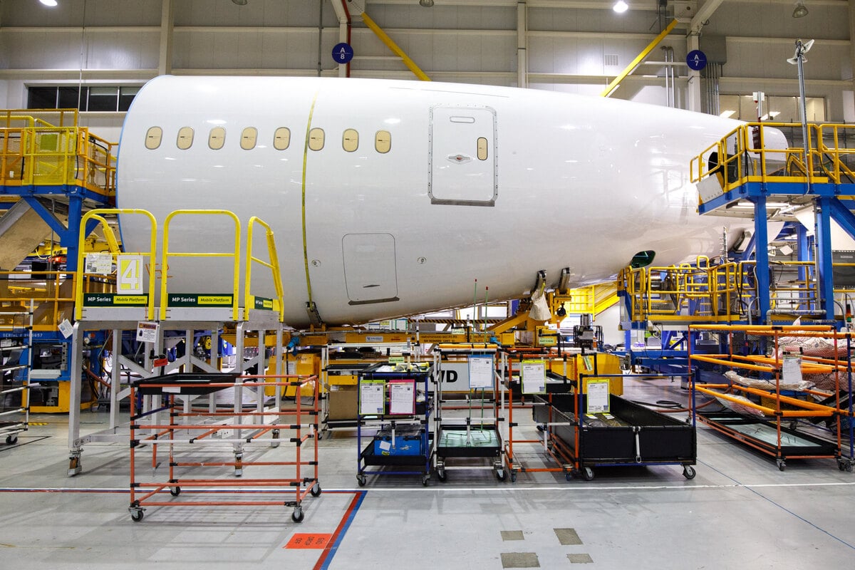 Boeing says testing proves 787 aircraft is safe despite repeated ...