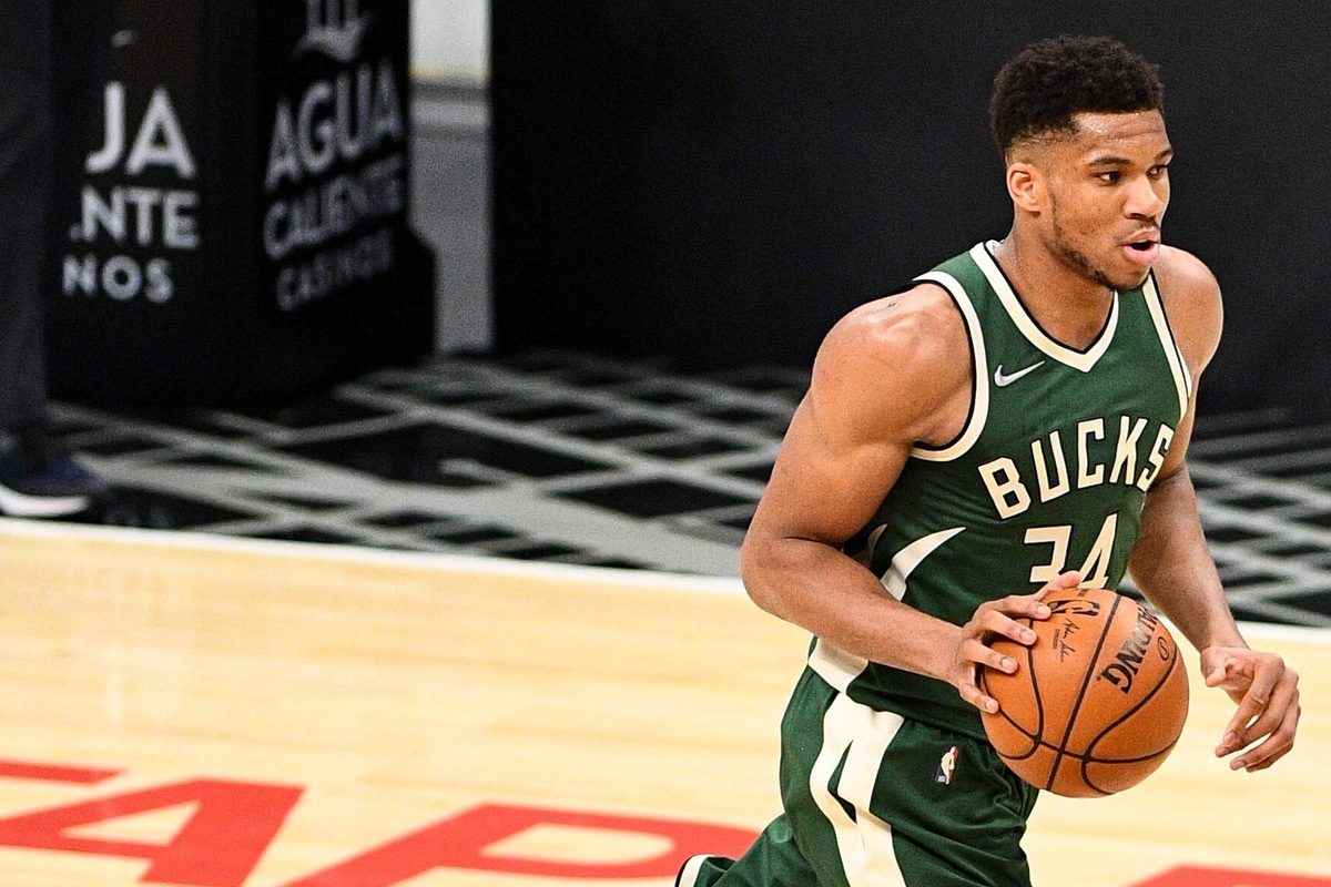 NBA: The Bucks bounce back by pummeling the Pistons for a big win on ...