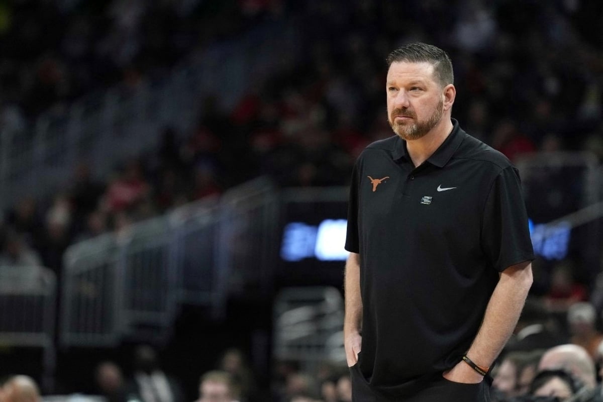 Texas Longhorns men's basketball head coach Chris Beard arrested!