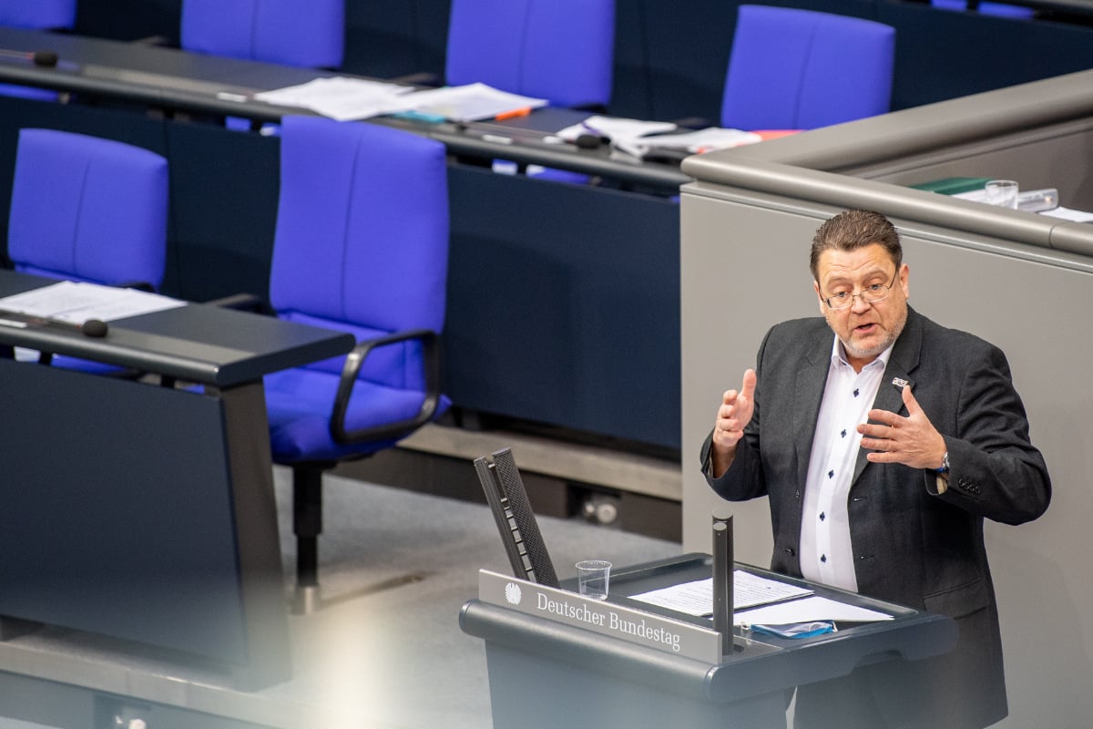 Schaden am Büro von AfD-Politiker Stephan Brandner: Er spricht von ...