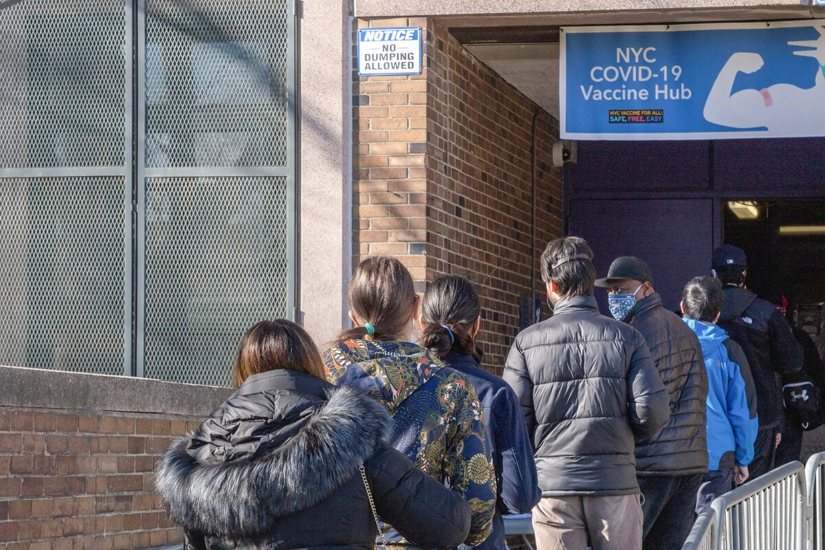 All New Yorkers over 30 now eligible for the Covid vaccine, age limit ...