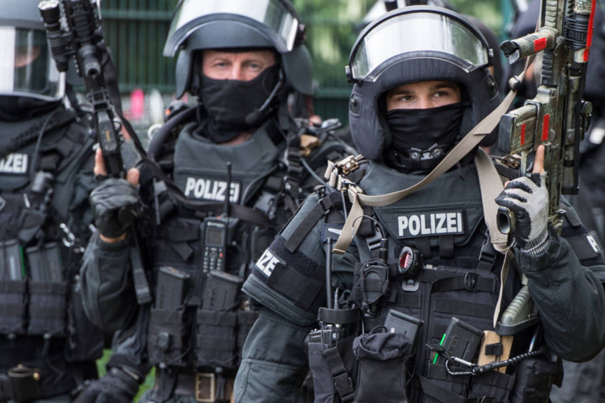 Verbot der United Tribuns: Polizei im Großeinsatz