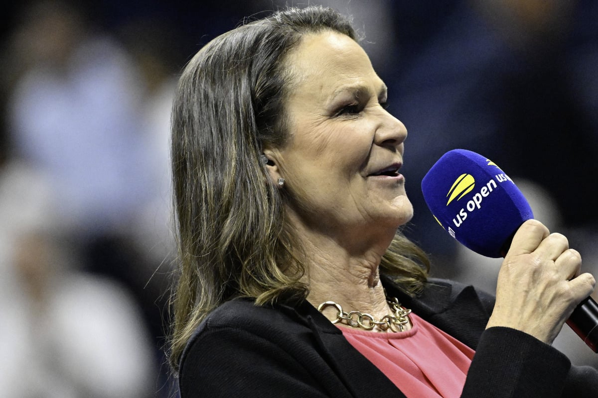 Tennis star Pam Shriver reports trophies stolen after LA fires