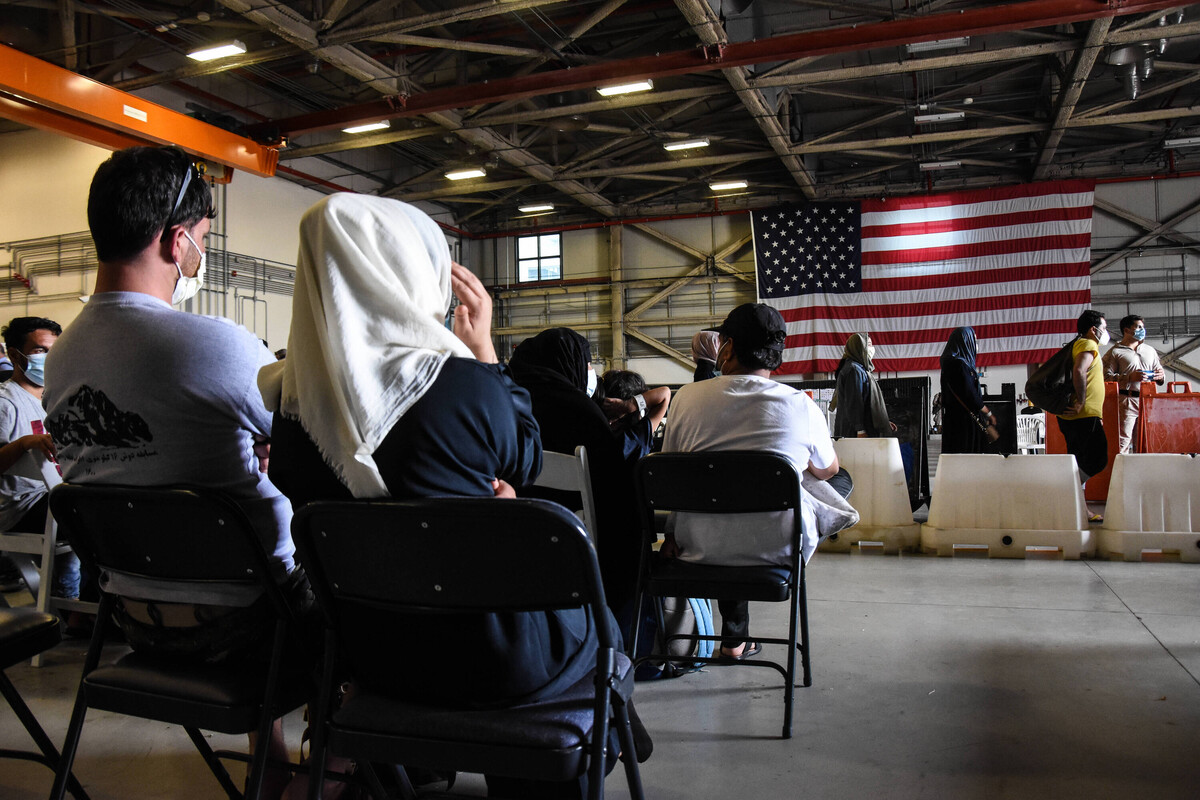 Biden administration issues tens of thousands of special visas for Afghans Biden administration issues tens of thousands of special visas for Afghans