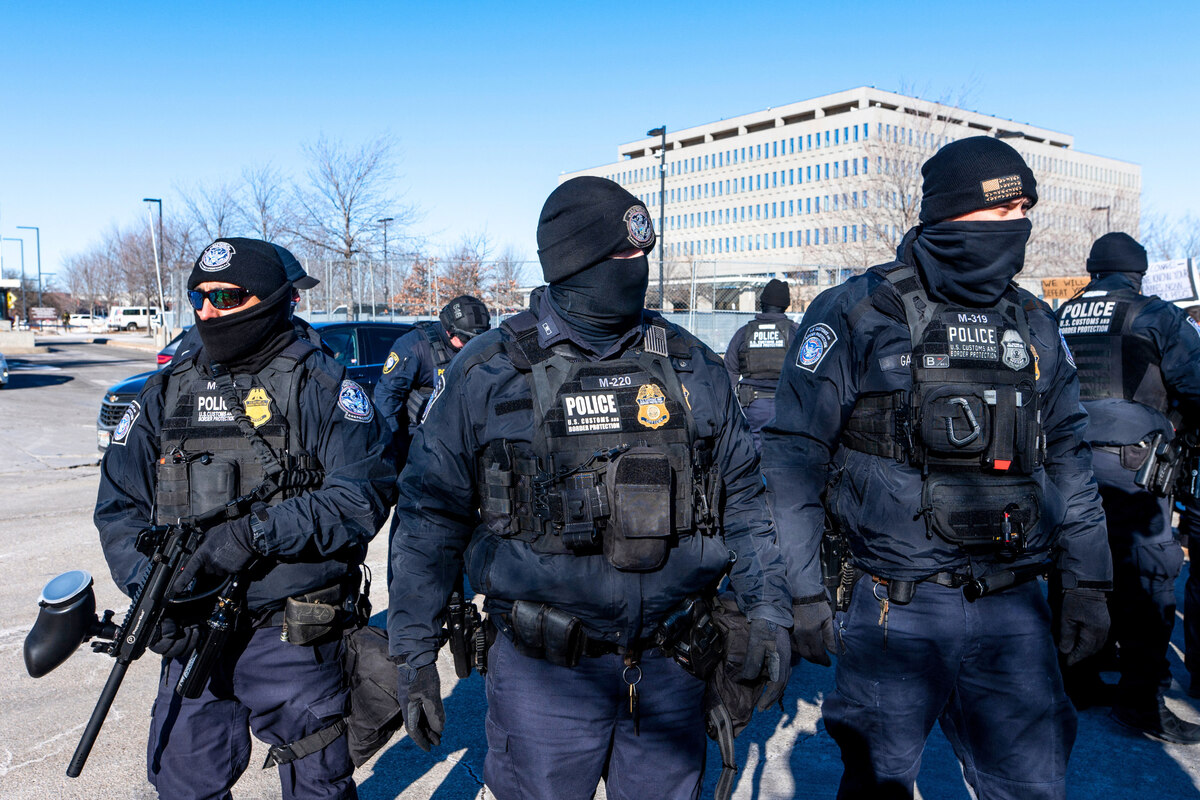 Congress unveils spending package that includes compromises on DHS and ...
