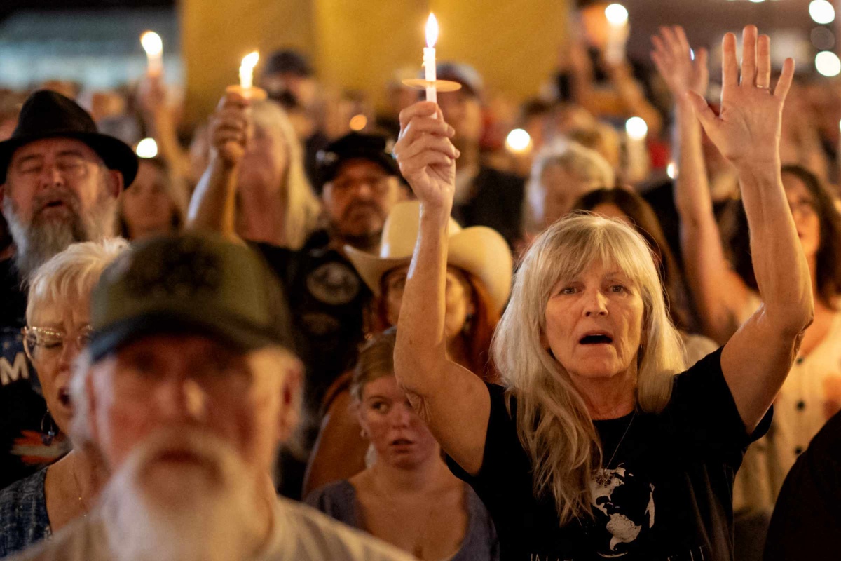 Supporters of far-right "martyr" Charlie Kirk are hunting down his ...