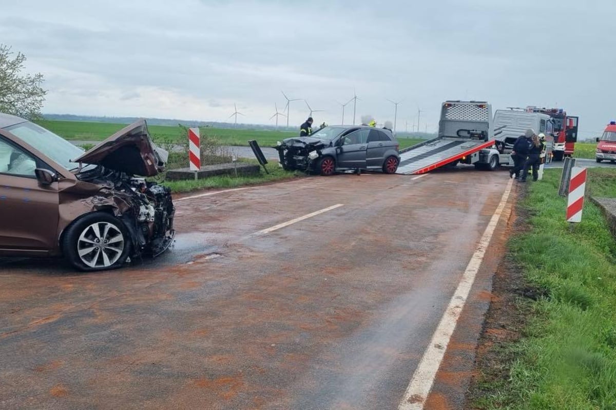 Frontal-Crash: Drei Schwerverletzte bei Unfall in Mansfeld-Südharz