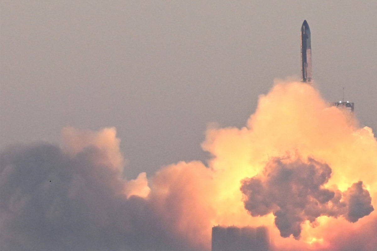 SpaceX says world's largest spaceship rocket exploded in test launch