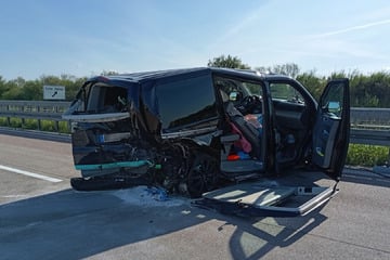 Unfall auf der A9 zwischen Bitterfeld-Wolfen und Halle - Strecke nach Leipzig voll gesperrt