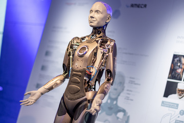 Gestik und Mimik eines Menschen! Roboter Ameca kann jetzt sogar ...